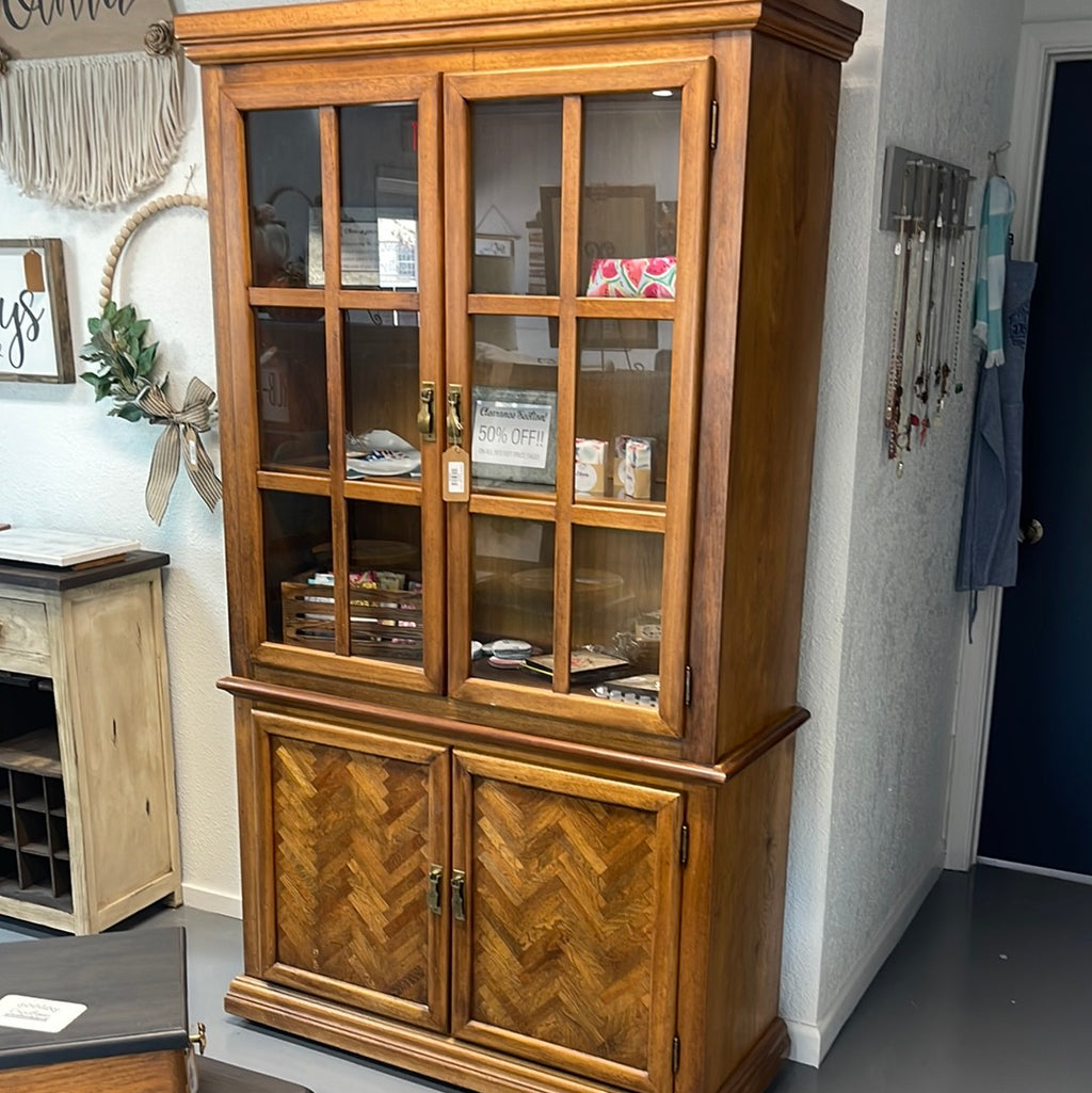 Choose Your Finish - Hutch – Goggins Creations